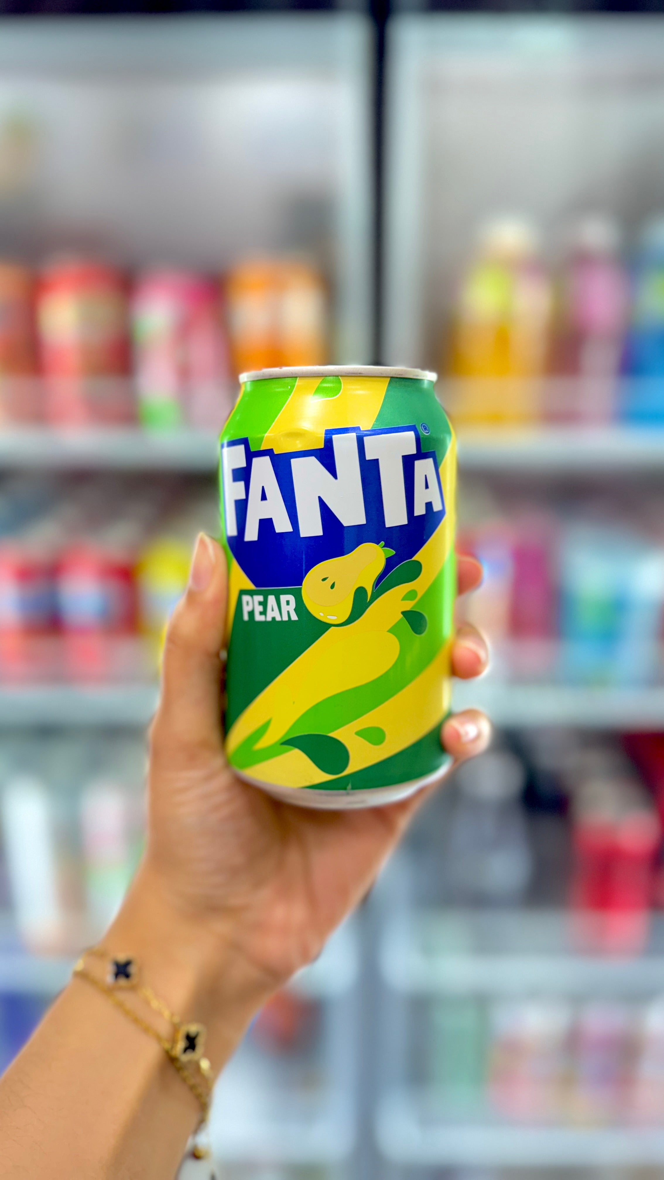 Fanta Pear – The Candy Bar